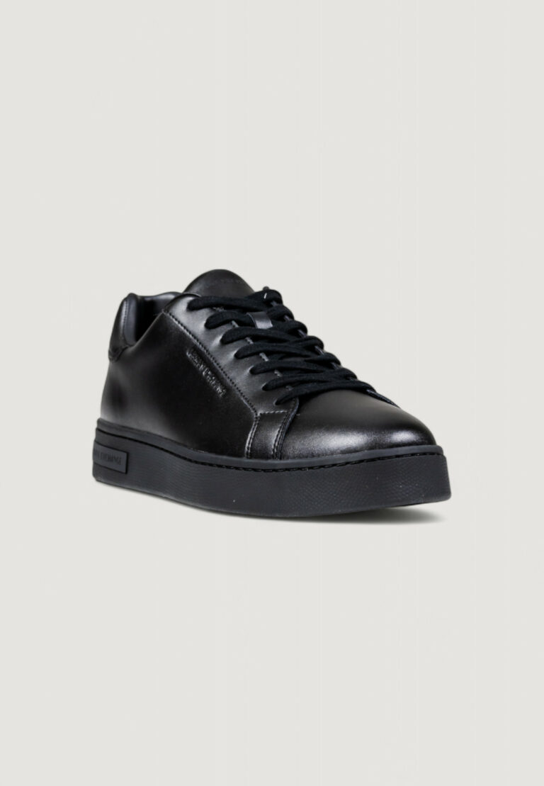 Sneakers Armani Exchange imballo originale danneggiato - prodotto ...